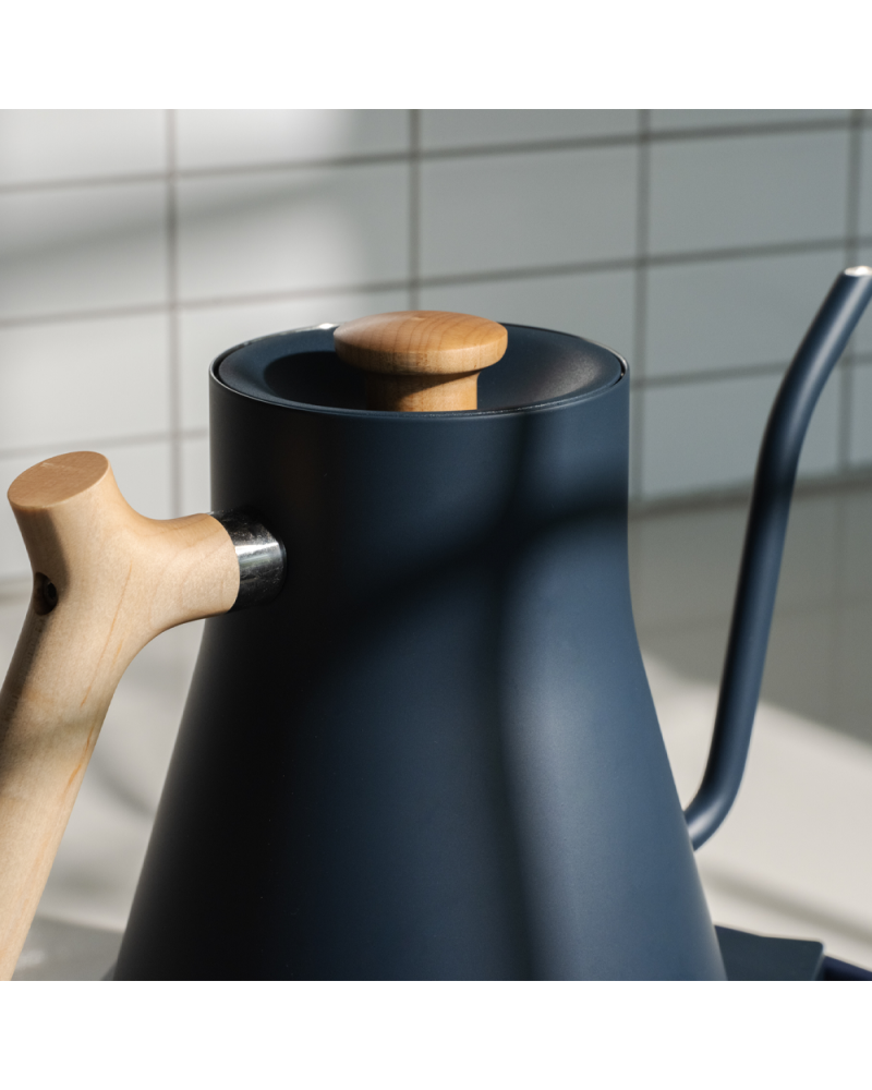 Fellow Stagg EKG Kettle 0.9L Stone Blue| Official Fellow Iberia Store
