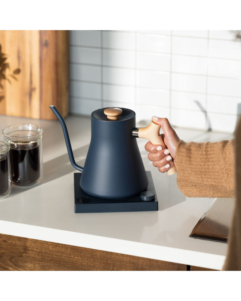Fellow Stagg EKG Kettle 0.9L Stone Blue| Official Fellow Iberia Store